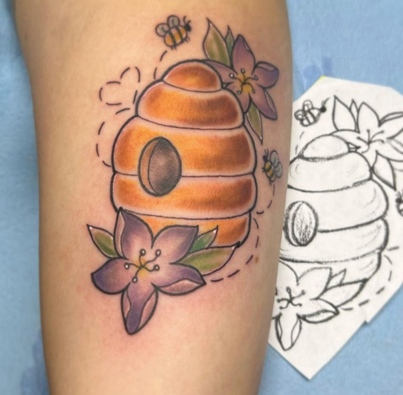 21 Bee Tattoo Meanings + Queen Bee, Beehive & Honeycomb